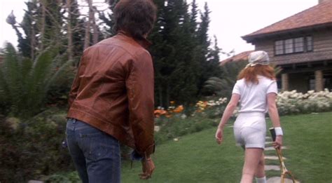 Naked Carrie Fisher In Shampoo