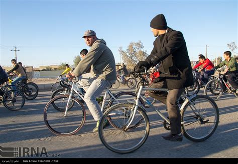 ایرنا برگزاری همایش دو چرخه سواری به مناسبت هفته وحدت در طبس