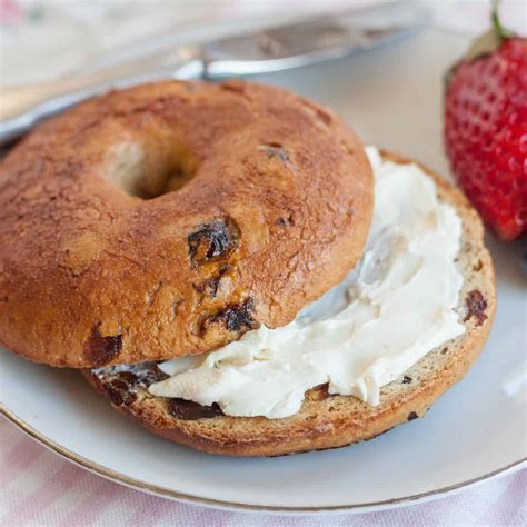 Gluten Free Cinnamon Raisin Bagel Cupcakes And Kale Chips