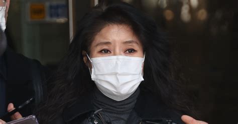 검찰 경찰차 막은 박소연 ‘케어 대표에 형량낮다”며 항소