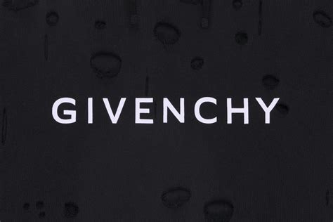Givenchy Logo Muster 8 Givenchy Logo Stock Vectors And Vector Art