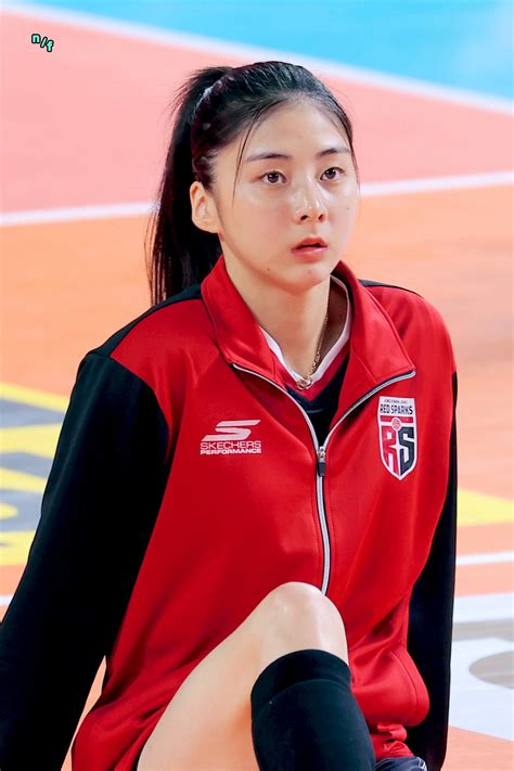 더쿠 여자 배구선수들 10cm 인형 모음