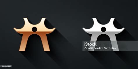 검은 색 배경에 고립 된 골드와 실버 당구 휴게 아이콘 수영장 큐 도우미 스틱 다리 스틱 긴 그림자 스타일 벡터 가능성에 대한 스톡 벡터 아트 및 기타 이미지 Istock