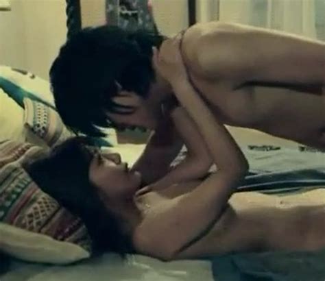 이 영화 제목 뭔지 알 수 있을까요 AVDBS