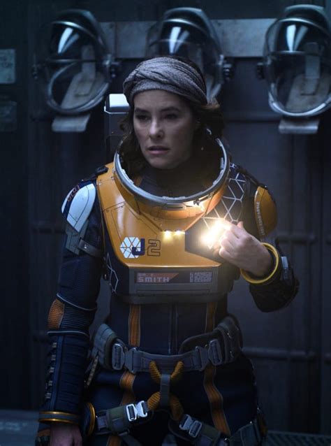 Lost In Space Renewed For Third And Final Season At Netflix Tv Fanatic