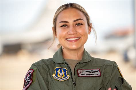 Active To Reserve Boom Operator Shares Total Force Experience Air