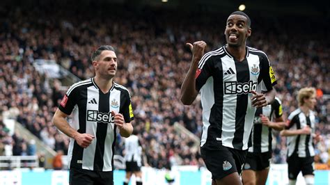 New Alexander Isak Contract This Looks Like The Right Outcome Nufc The Mag