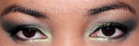 Random Beauty By Hollie Rbbh Look Green Smokes