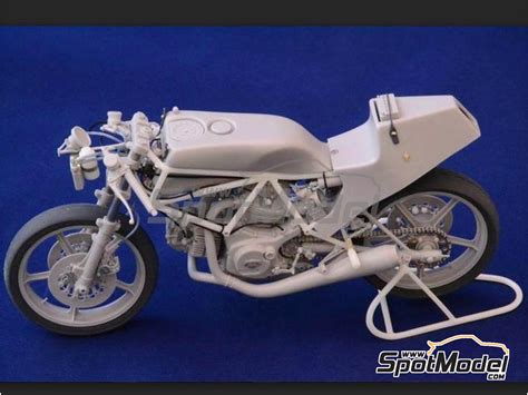 Brach Model Bm Vr07 Motorbike Scale Model Kit 112 Scale Ducati