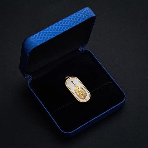 Tavan Nuden Mongolian Luxury Brand Mongol Army хүзүүний зүүлт Бүх цэргийн хар сүлдэн дор