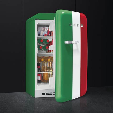 Smeg FAB10HRIT: цена, описание. Купить Smeg FAB10HRIT.