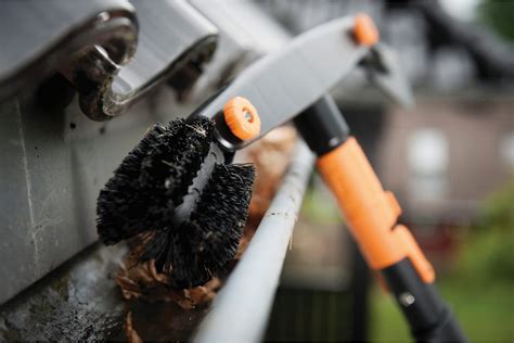 Насадка-очиститель для желобов Fiskars QuikFit 1001414 - выгодная цена ...