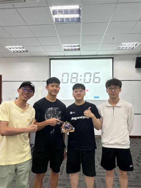 ieee robotics arduino mazesolving teamwork unm engineering pei