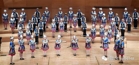 42人合唱队形图片大全 42个人的队形编排图片 42人简单队列队形图片 大山谷图库