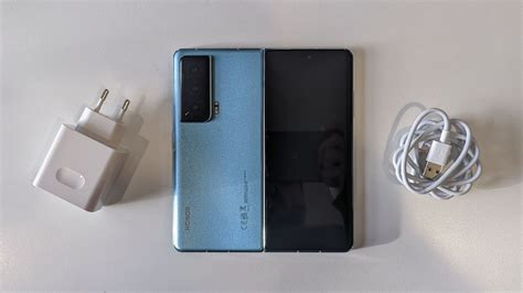 Hands On Honor Magic Vs Review Affordable Foldable King In The