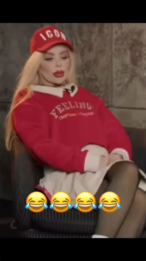 ‎پویا ولی پور 𝖕𝖔𝖚𝖞𝖆 𝖛𝖆𝖑𝖎𝖕𝖔𝖗‎ ‎😂😂😂😂 از اکسپلور میای فالو یادت نره