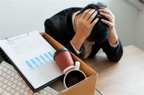 缩水近10万亿！全球最大资管巨头贝莱德规模大降，将裁员500人凤凰网