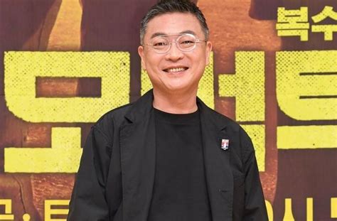5 Fakta Kim Eui Sung Pemain Taxi Driver Yang Syuting Bareng Anne Hathaway