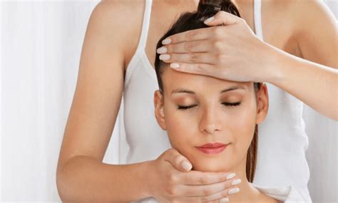 Indian Head Massage Benefits Considerations And Special Precautions