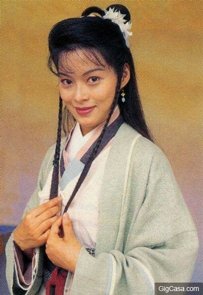她曾經貌美如花現在卻貌似殘渣生活困難月薪連菲傭都不如