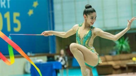 Ева Брезалиева с бронзов медал във финала с лента на турнира в Киев Стадион БНР Новини