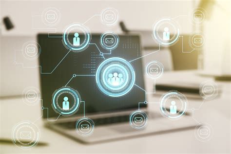 배경에 컴퓨터와 소셜 네트워크 아이콘 개념의 이중 노출 네트워킹 개념 가상현실에 대한 스톡 사진 및 기타 이미지 가상현실 개념 개념과 주제 Istock