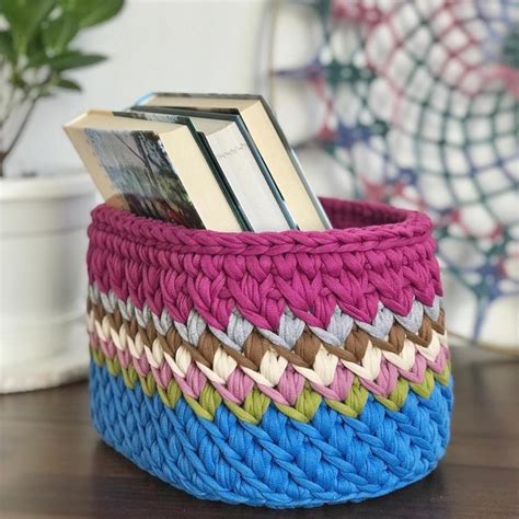 Корзина овал для зберігання авторська декоративна вязана корзинка ручна