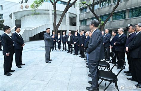 习近平在中国人民大学考察 中国警察网