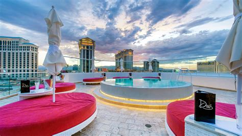 Drais Beach Club And Nightclub