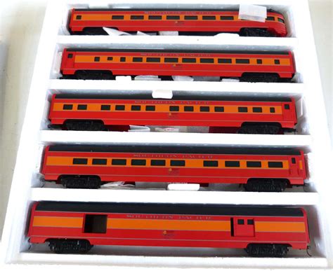 Lot 169 Boxed Weaver Models Reading Crusader