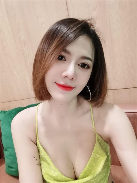 สีเทา On Twitter