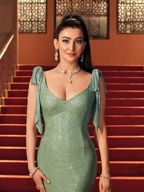 Shalini Passi Uma Vida Fabulosa Além De Bollywood Wives Temporada 3