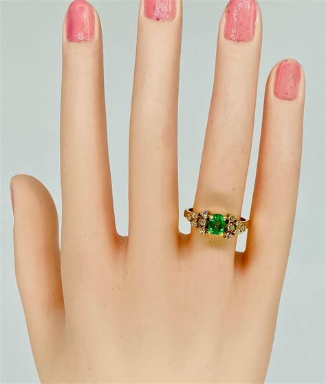 Vintage 160 Carat Emerald And Diamonds Cocktail Cluster Ring 18k Gold