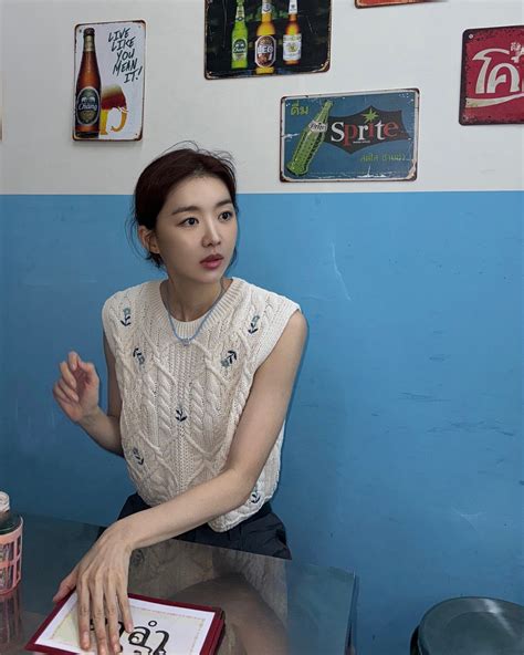 Vương Hậu Xinh đẹp Jang Hee Jin Trẻ Trung Tuổi 41