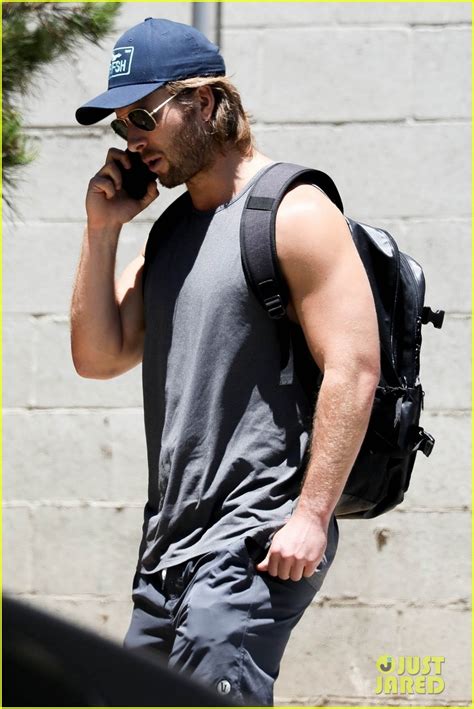 Top Gun Star Glen Powell Looks Buff While Heading To A Workout In West Hollywood Photo