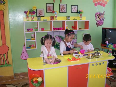 Хүүхэд өөрөө хөгжих тоглох орчин бүүвэй