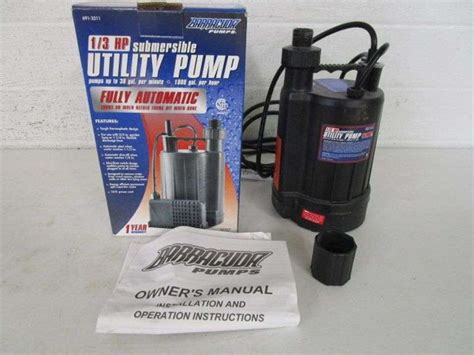 Barracuda 1 3 HP Submersible Utility Pump W Box Oberman Auctions