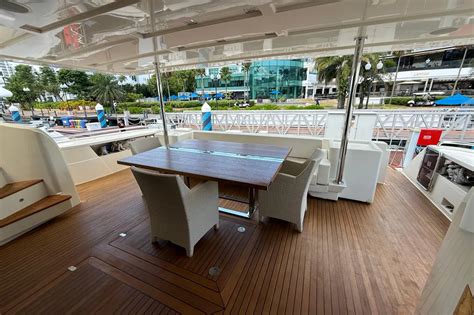 2015 Flybridge Custom Line For Sale Yachtworld