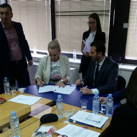 Потпишани договори за поттикнување на рамномерен регионален развој