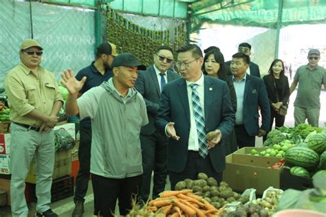 “Алтан намар 2023” үзэсгэлэн худалдаа Баянзүрх дүүрэгт нээлтээ хийлээ