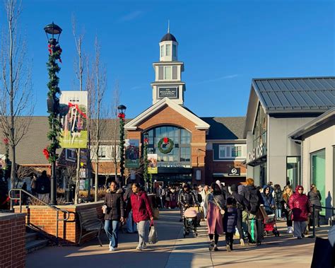 The Ultimate Shopping Guide To Woodbury Common Premium Outlets