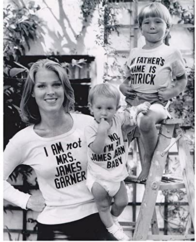 James Garner And Mariette Hartley Had So Much Chemistry In Polaroid
