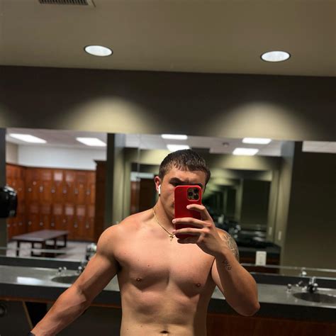 Ethan Sanders Ethansanders • Instagram Photos And Videos