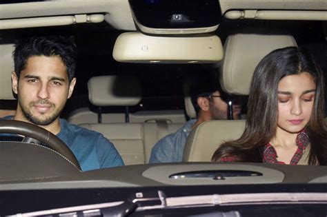 Alia Sidharth Steal The Limelight From Priyanka At Her Own Homecoming Bash Movies News News18