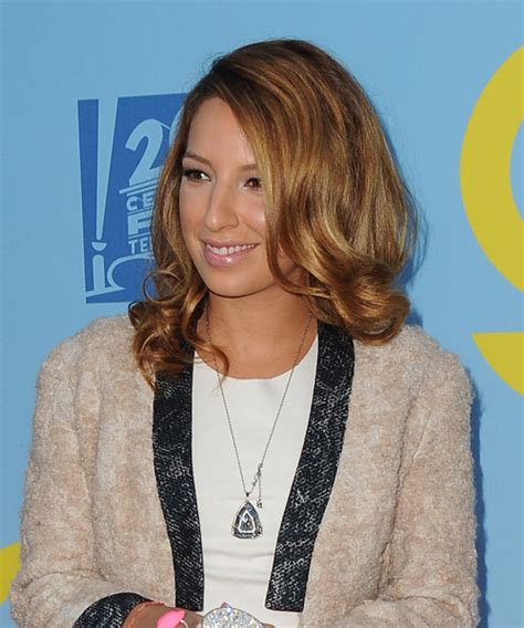 Vanessa Lengies Hairstyles And Haircuts Hair Ideas