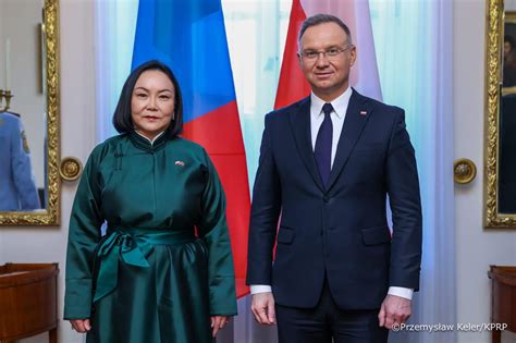 Монгол Улсаас Бүгд Найрамдах Польш Улсад суух Онц бөгөөд Бүрэн эрхт