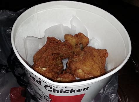 Kfc Bucket Of Chicken How Many Pieces