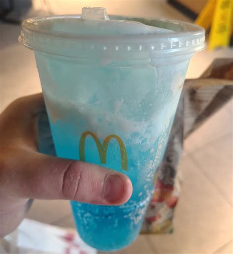 Copycat Mcdonalds Sprite Berry Blast Recipe Drinkkingz