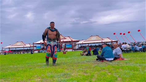 Өвөр Монголд ийм сайхан бөх эргэж хэзээ төрөх бол Youtube