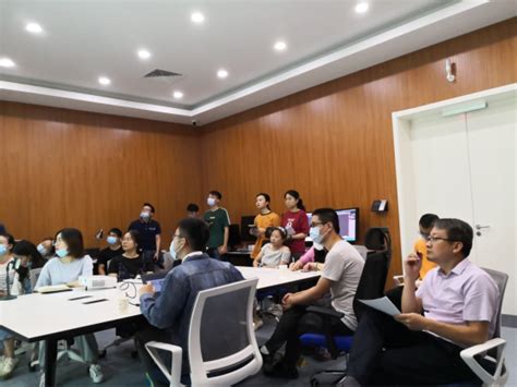 生科院冷冻电镜平台新学期开展电镜操作使用专题培训 湖北大学实验室与设备管理处